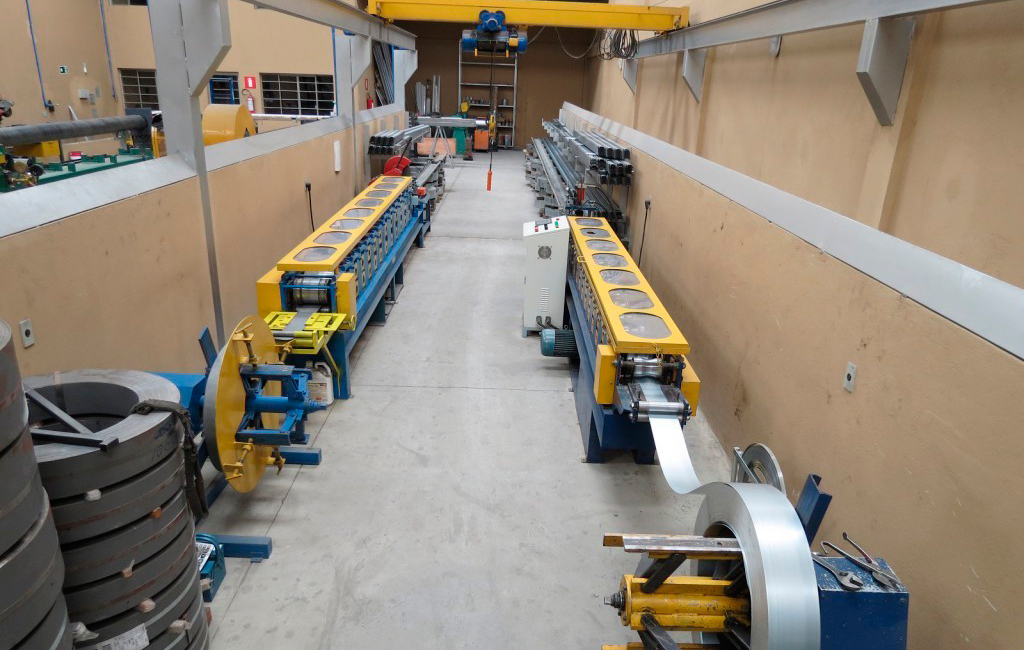 Portas de enrolar de aço para comércios e residências - Portaço BH